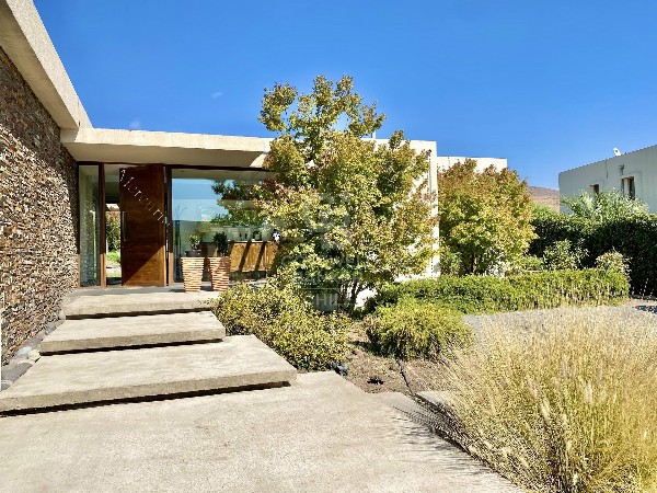 Casa en Venta en Colina 3 dormitorios 3 baños | R77205366-5L0-22717V | Emol Propiedades