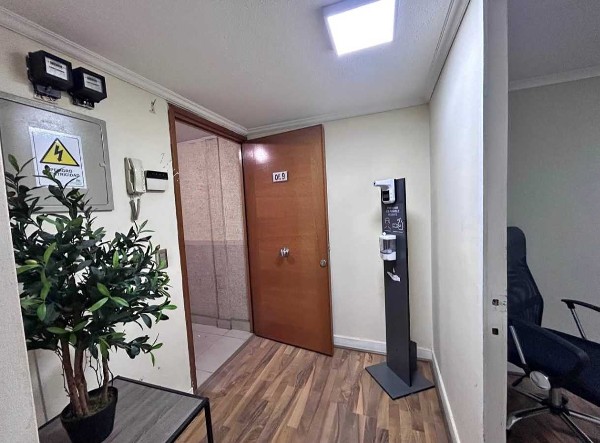 Oficina o Casa Oficina en Arriendo en Santiago 1 baño | R77087734-2L0 ...